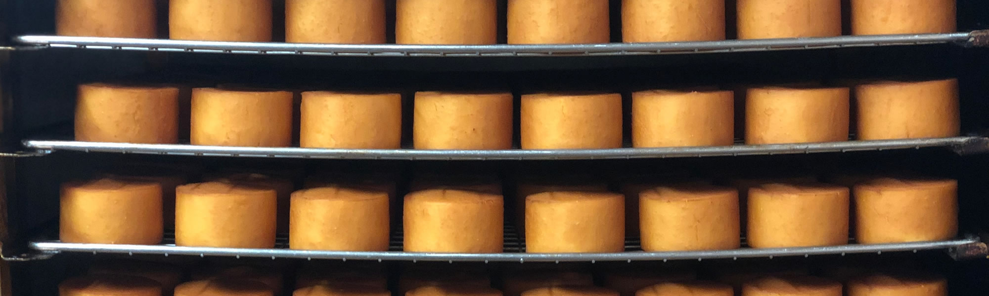 Oak Smoked Blue Stilton - Wiltshire Smokehouse Ltd Traditional Smokers